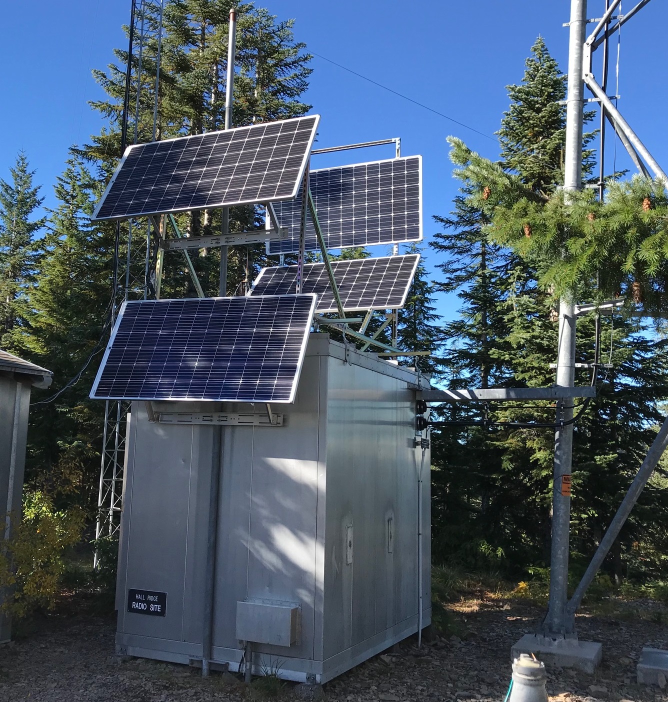 BPA overhauls its radio communication system - Bonneville Power ...