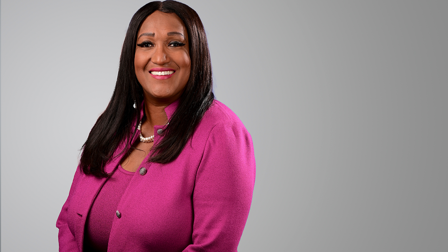 BPA selects Lizá Rosa as new HR director - Bonneville Power Administration