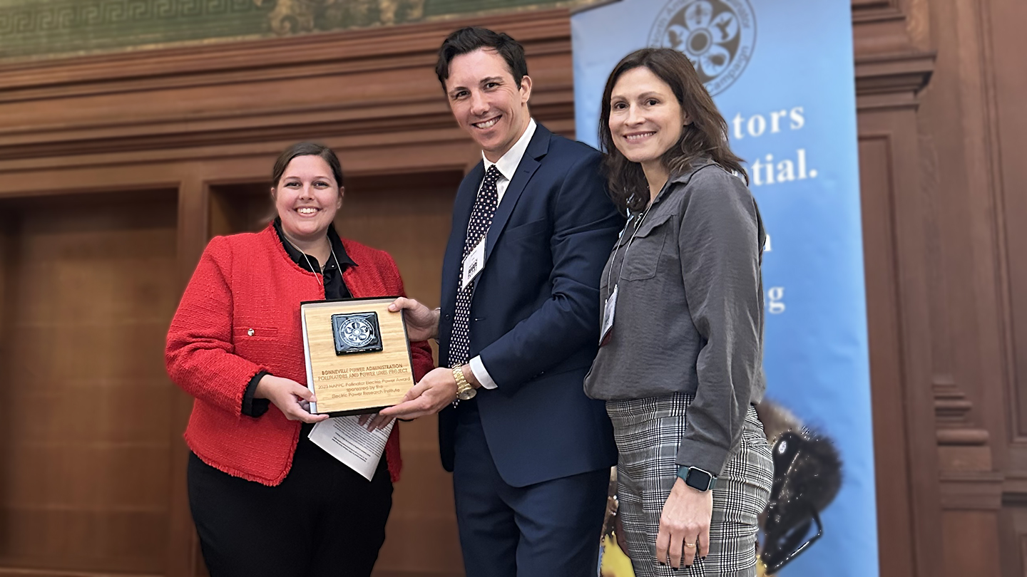 20231107-bpa-wins-national-pollinator-electric-power-award-for-habitat ...