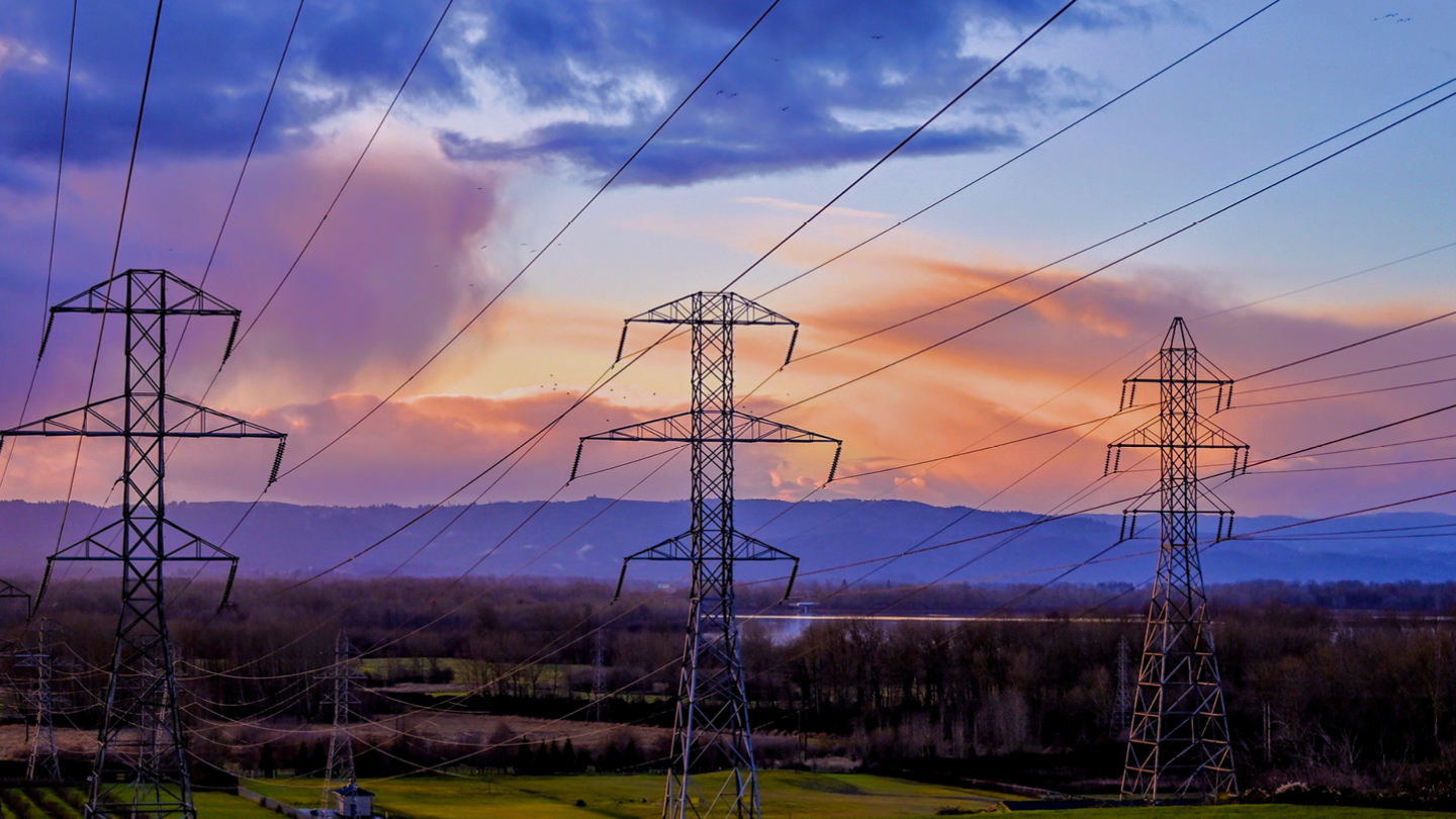 Power Line Safety - Bonneville Power Administration