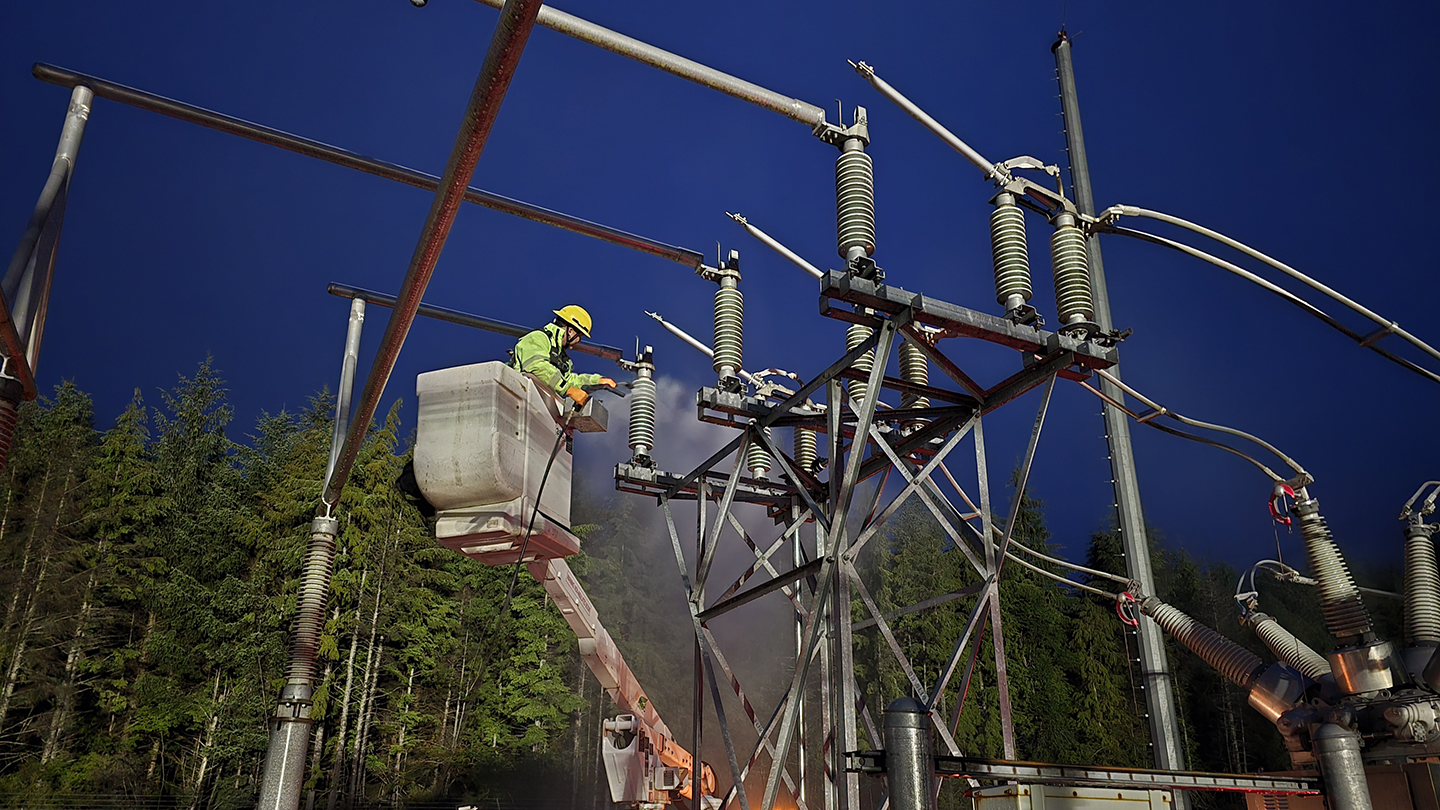 20250170-teamwork-powers-reliability-on-the-olympic-peninsula ...